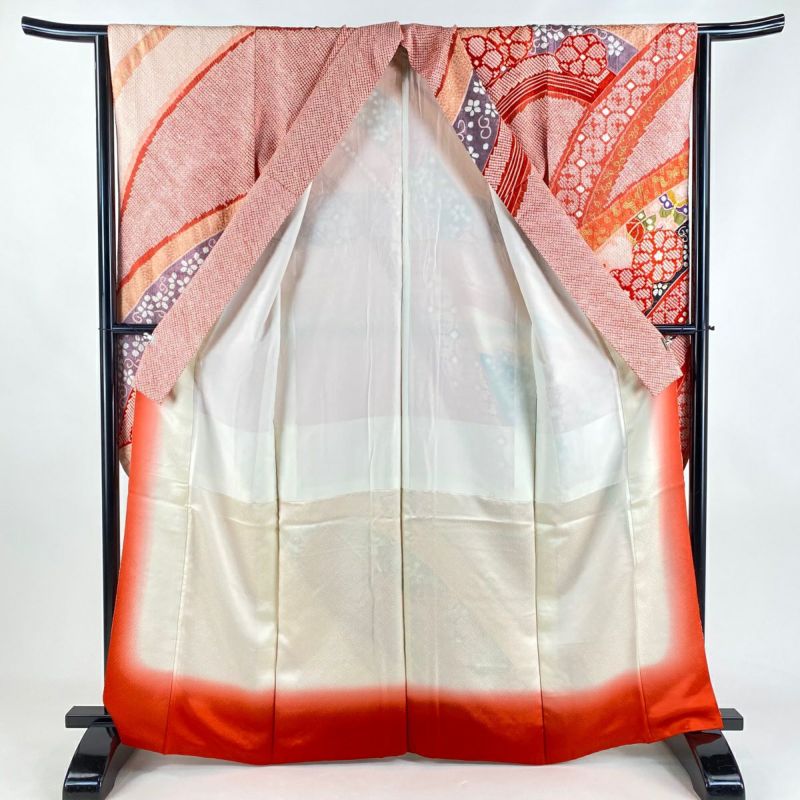 振袖 身丈162.5cm 裄丈63cm S 袷 蝶 花 絞り 金彩 朱色 正絹 振袖 身丈162.5cm 裄丈63cm S 袷 蝶 花 絞り 金彩 朱色 正絹
